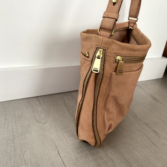 Fossil | Bags | Fossil Small Piper Pebbled Leather Crossbody Bag | Poshmark